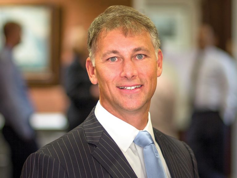 Gary M. Gore Headshot - Acima Private Wealth